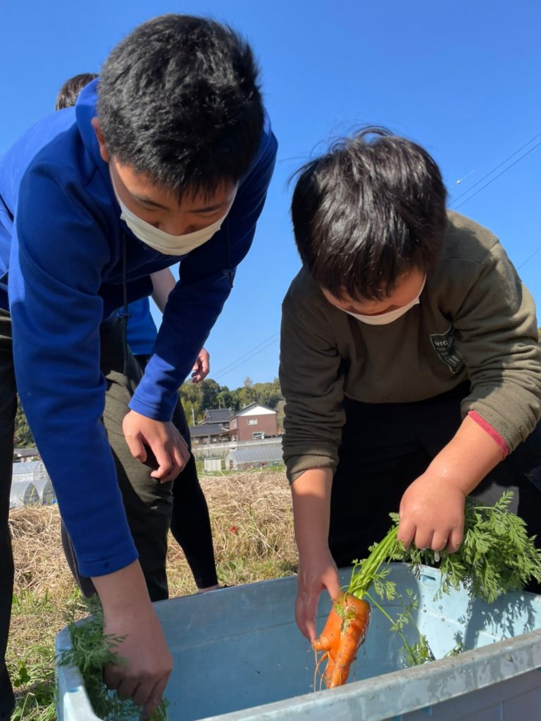 LINE_ALBUM_1127 農業体験_221207_14 | 株式会社 奏音